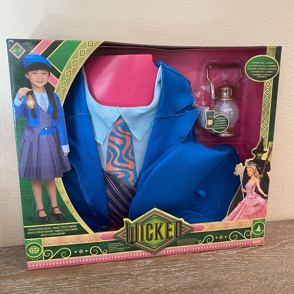 Universal | Accessories | New Universals Wicked Deluxe Shiz University ...